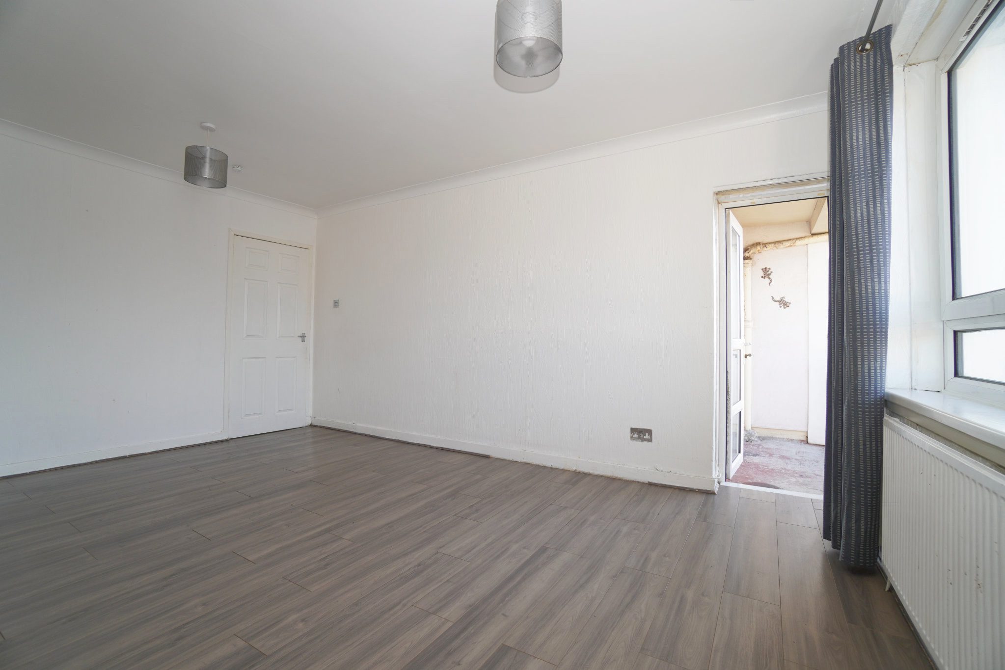 Flat 2/1 21 Gask Place - McHugh Estate Agents