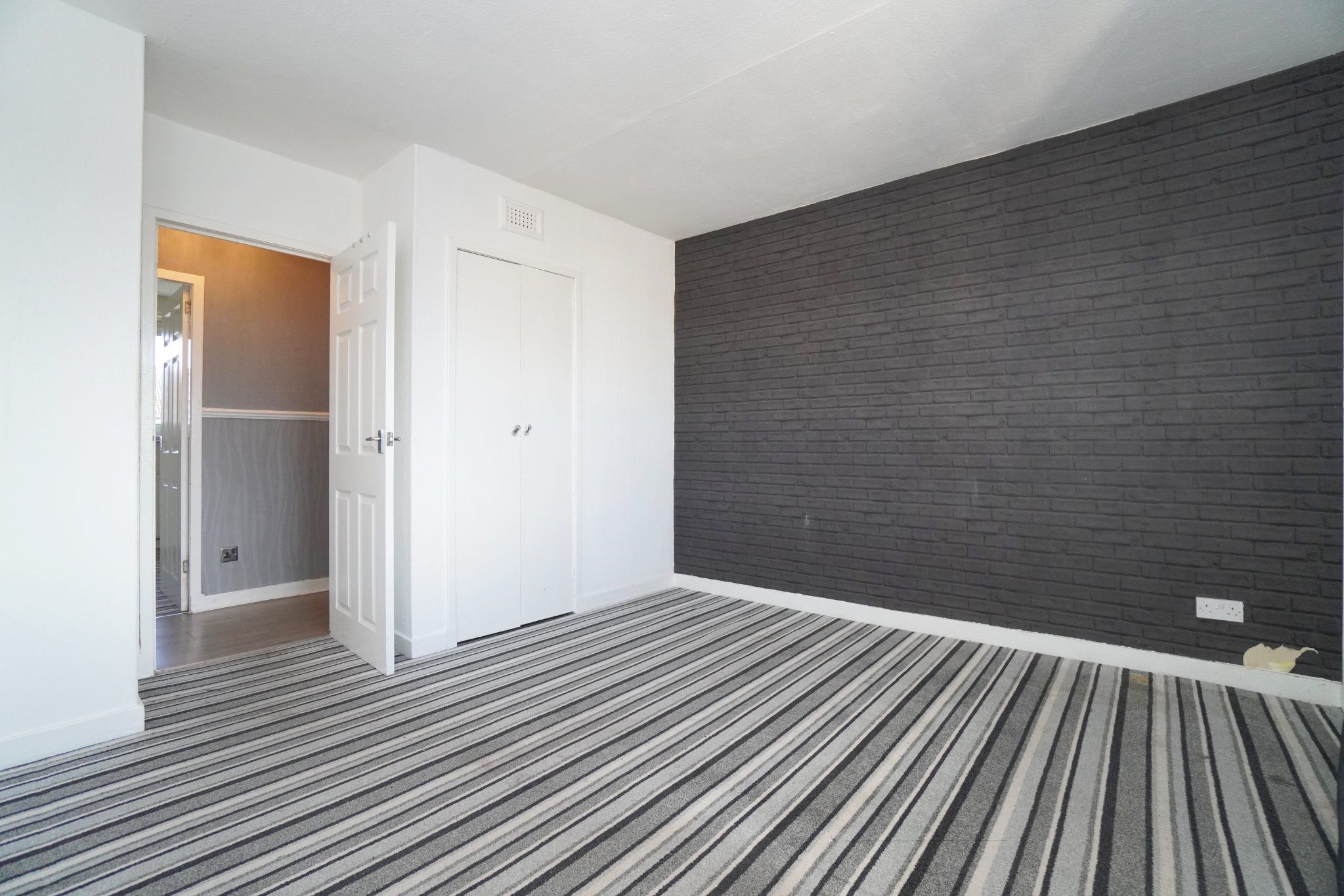 Flat 2/1 21 Gask Place - McHugh Estate Agents