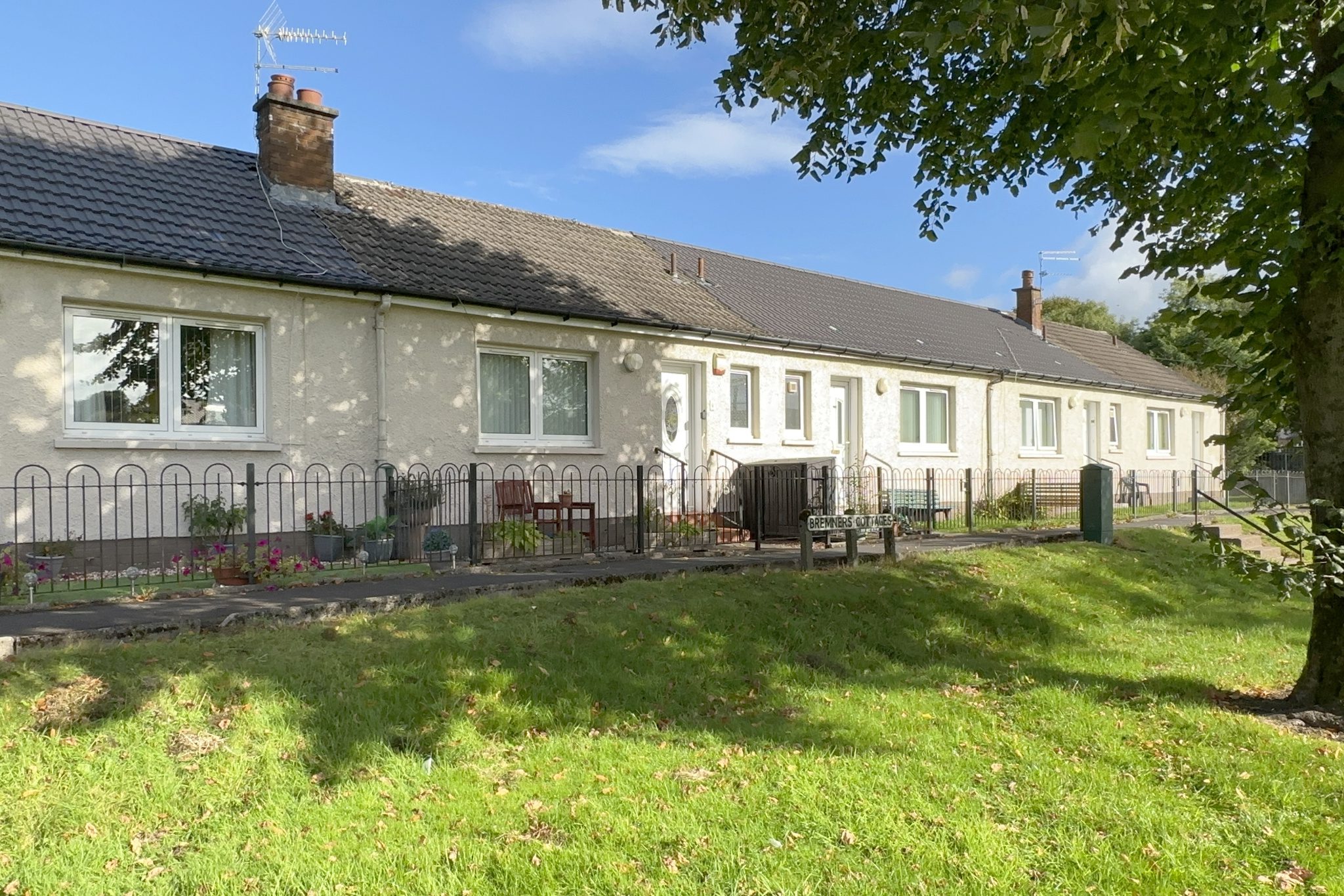 4 Bremners Cottages, Duntocher - McHugh Estate Agents