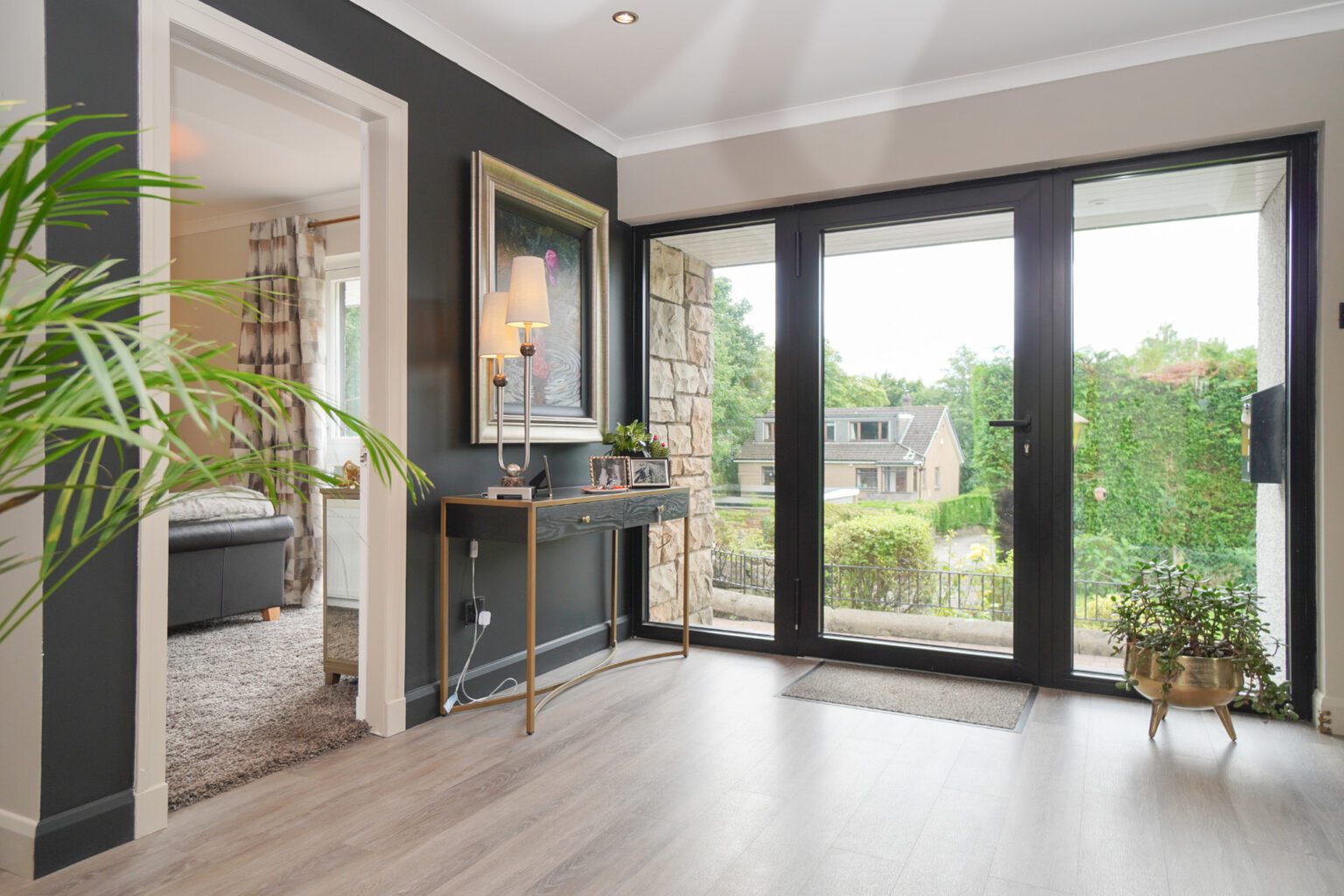 Casa Mia, Glasgow Road, Hardgate - McHugh Estate Agents